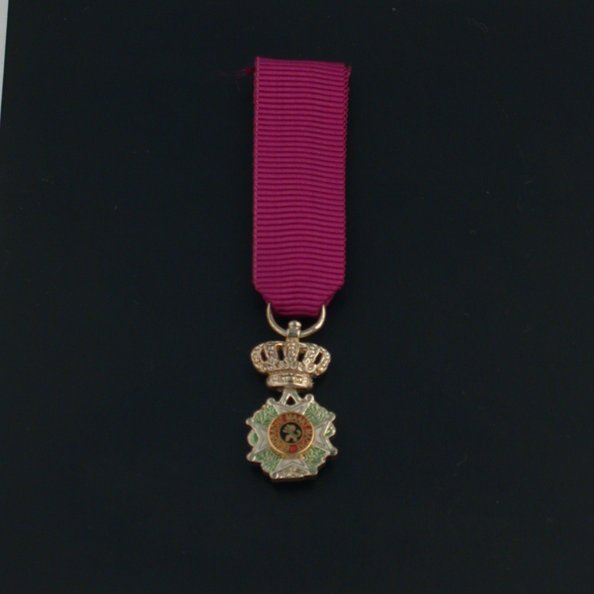 Officieel Ereteken Leopoldsorde Ridder Klein model Nederlandstalig