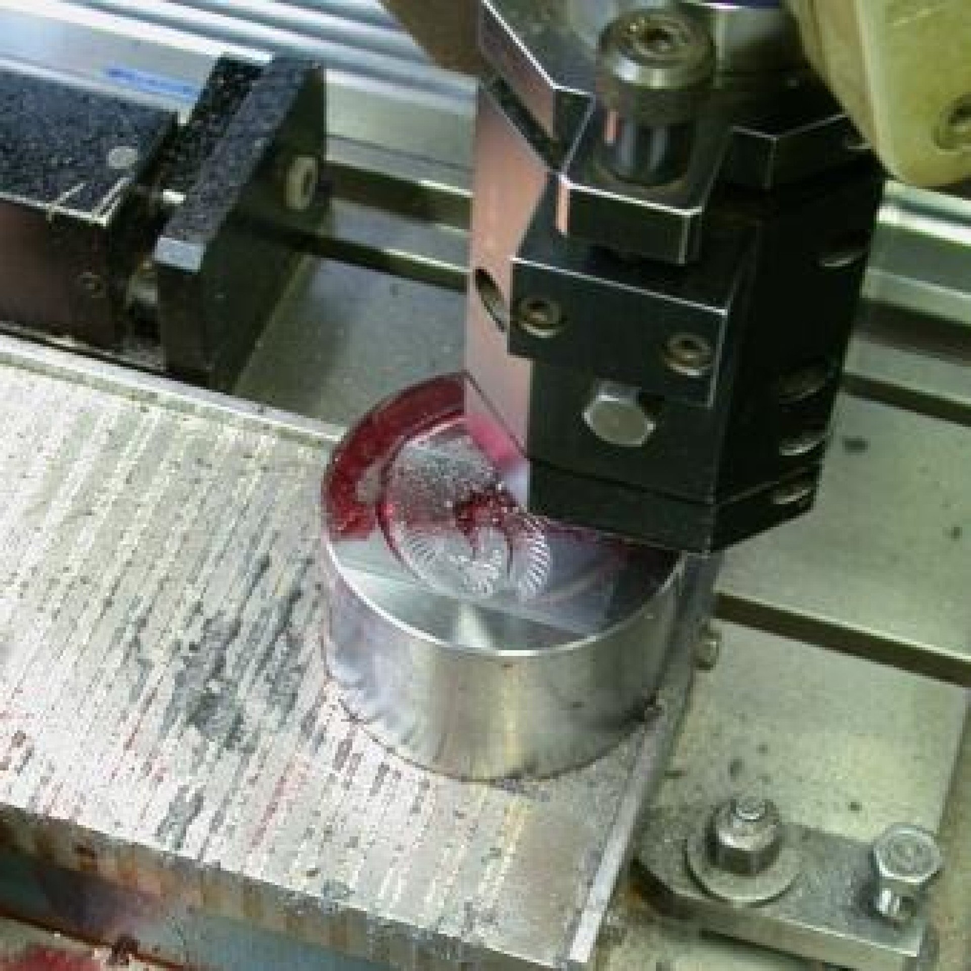 Mauquoy - medals, awards, nameplates, medallions, branding stamps ...